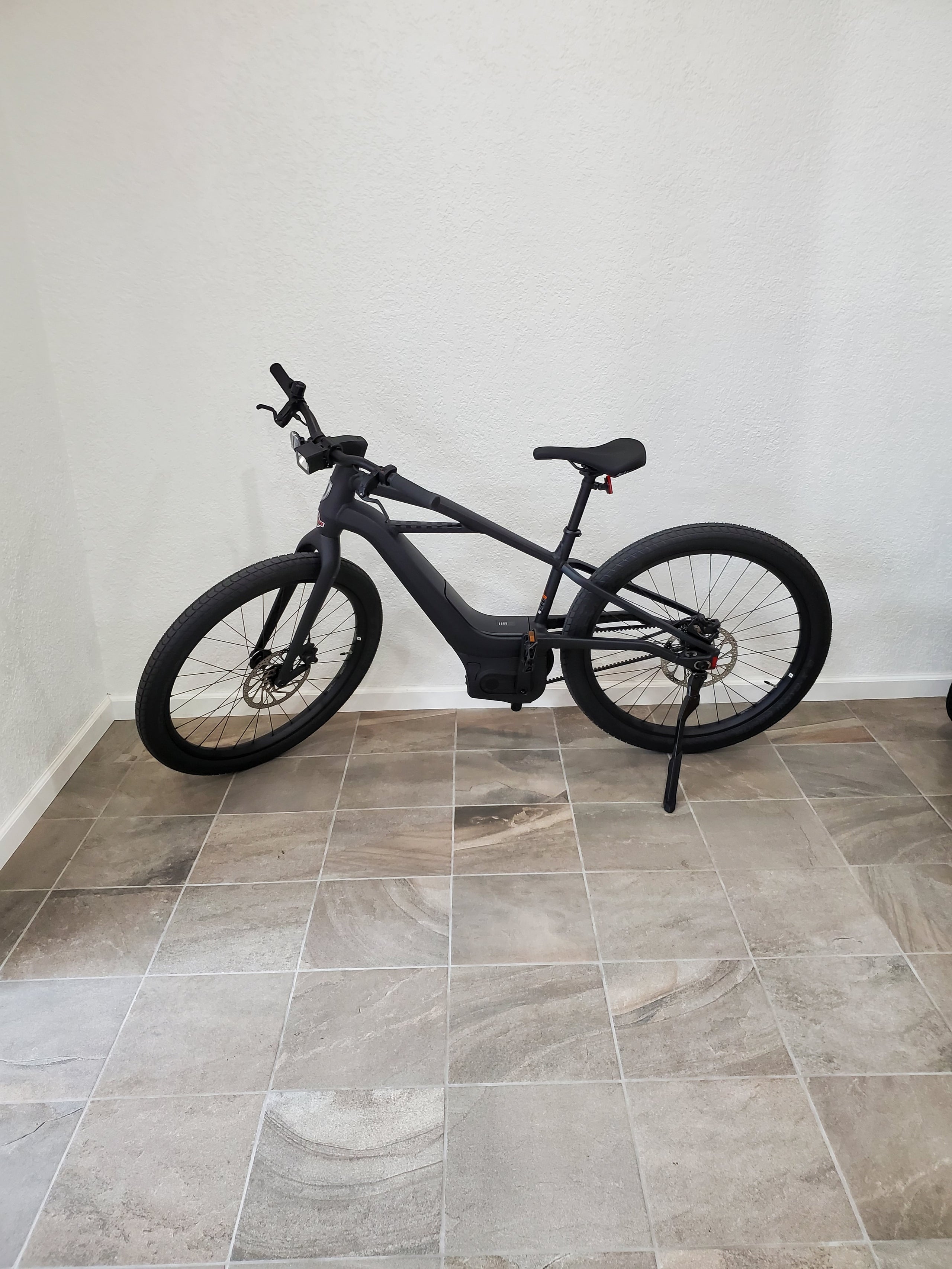 Mosh City Serial 1 powered by Harley Davidson | Newy's Moto
